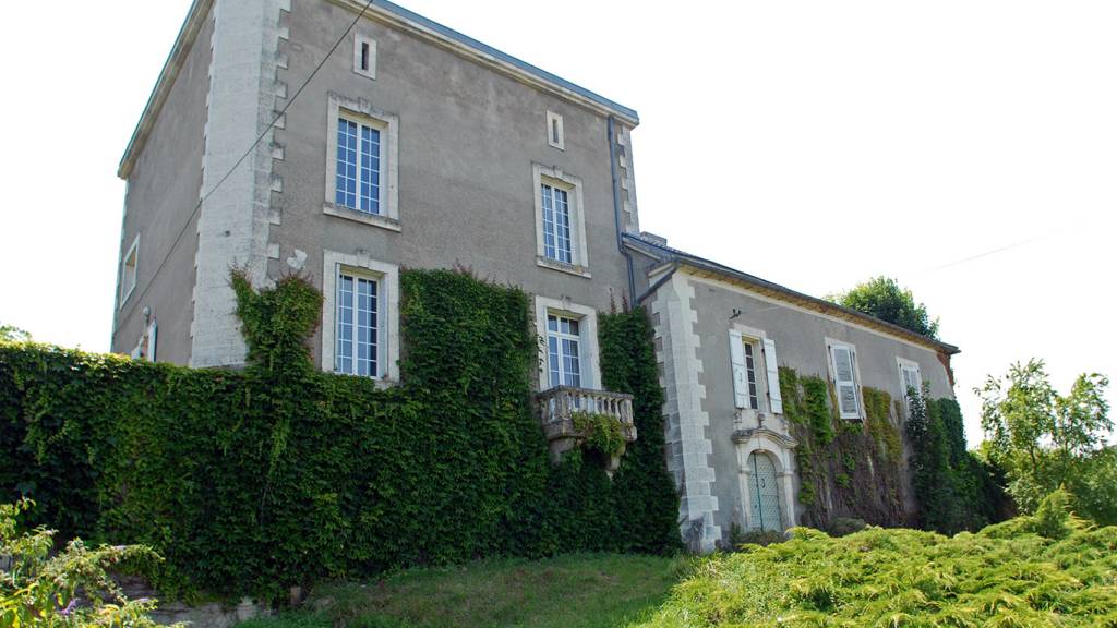 Vrijstaande woning te koop in Périgueux, Frankrijk | ID: 9968