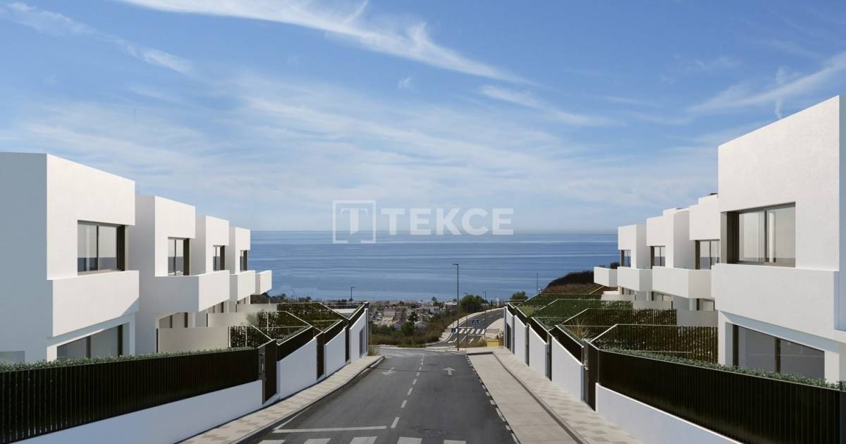 Vrijstaande woning - villa te koop in rincon de la victoria, Spanje ...