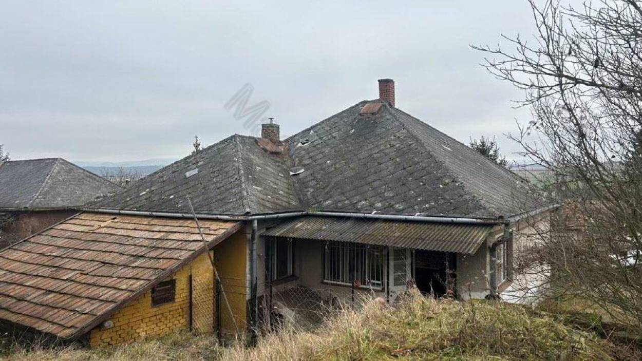 Vrijstaande woning te koop in Csernely, Hongarije | ID: 41450