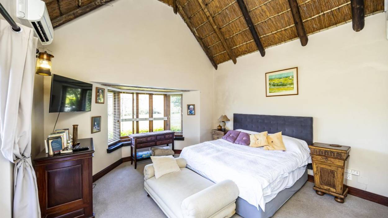 Vrijstaande woning te koop in East London, Zuid-Afrika | ID: 18710